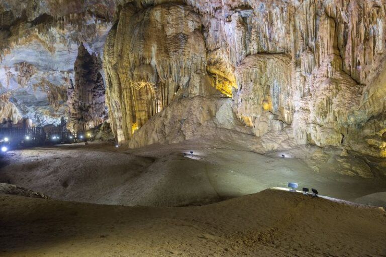 How To Visit Paradise Cave In Phong Nha (+ Is It Worth It)