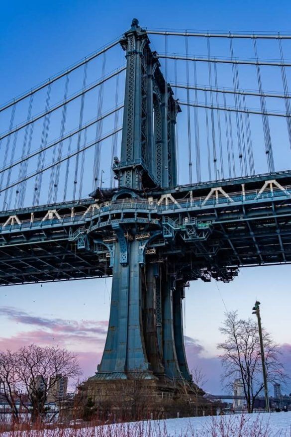How To Walk The Manhattan Bridge In New York City